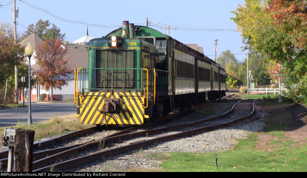 SW9 438 With the Corn Maze Train